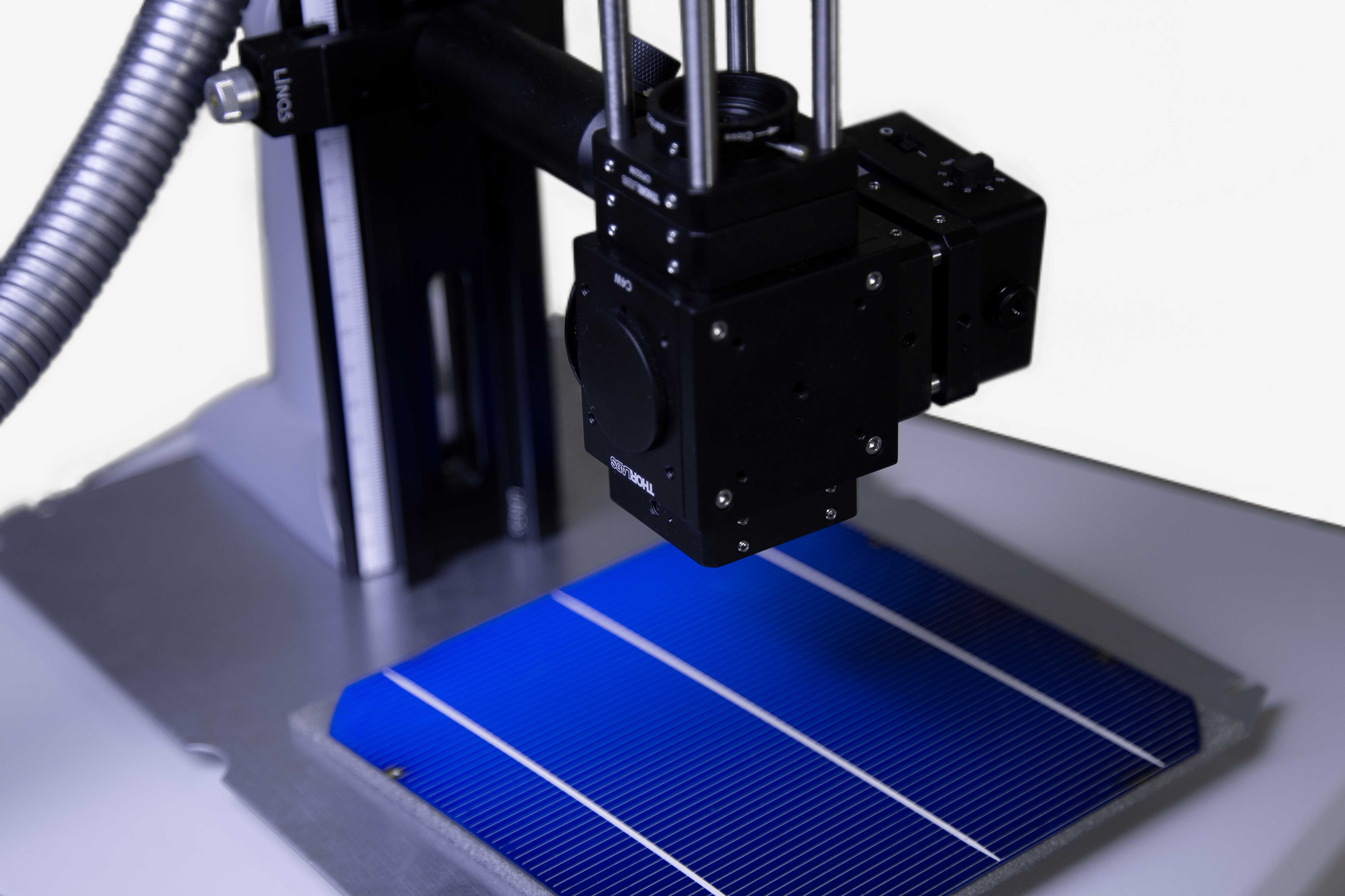 Quantum Zurich - Fast Quantum Efficiency (EQE) Measurement System